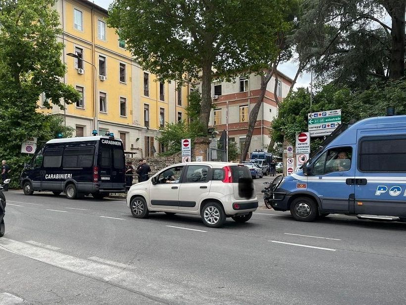 Firenze, sgomberato lo stabile di Villa Monna Tessa