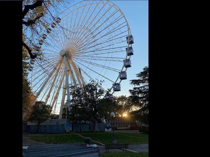 Firenze, la ruota panoramica è tornata nel giardino della Fortezza