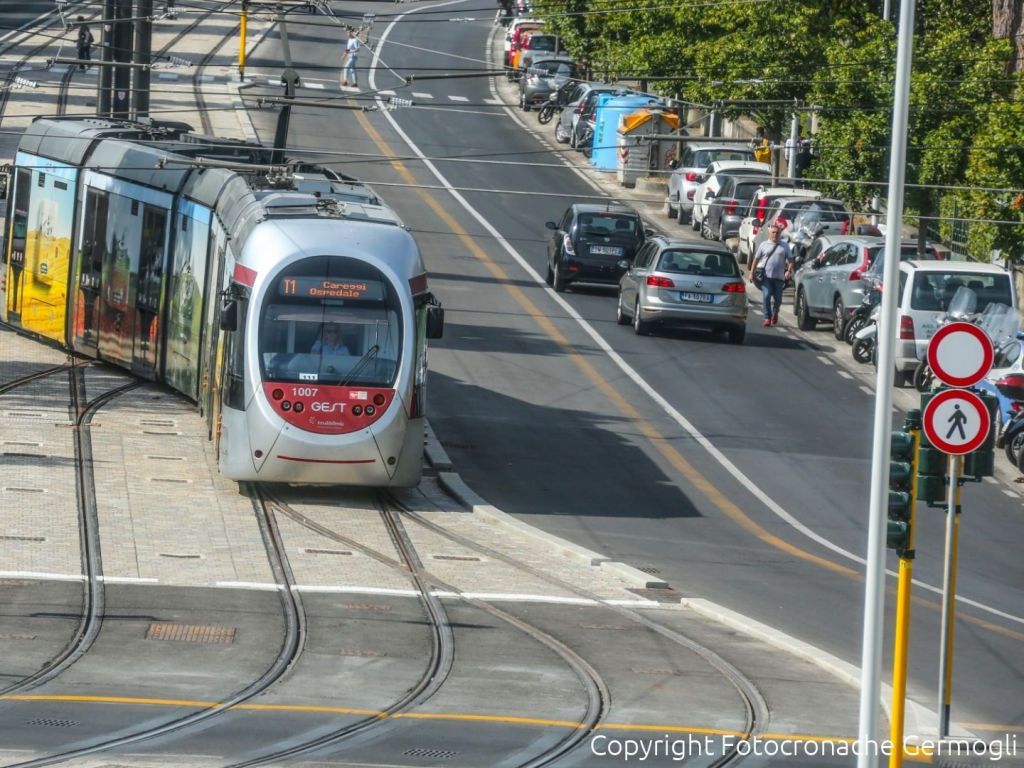 Firenze, sciopero generale: coinvolta anche la tramvia. Ecco le fasce ...