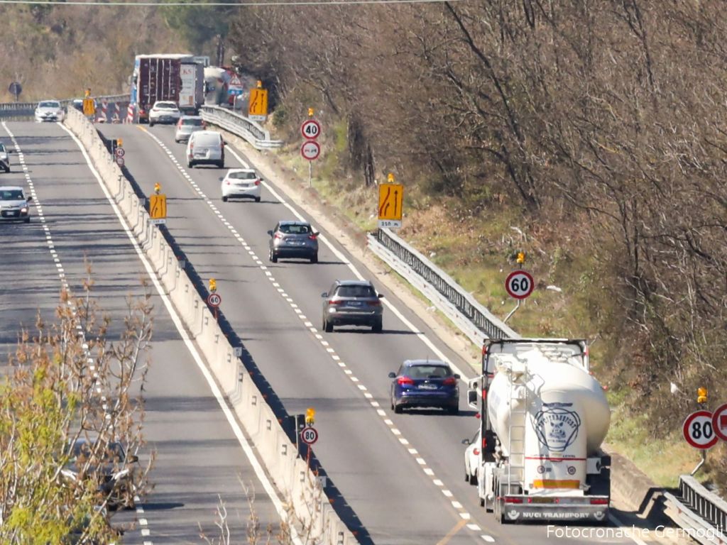 Lavori sulla Fi-Pi-Li: chiude la carreggiata nel fiorentino