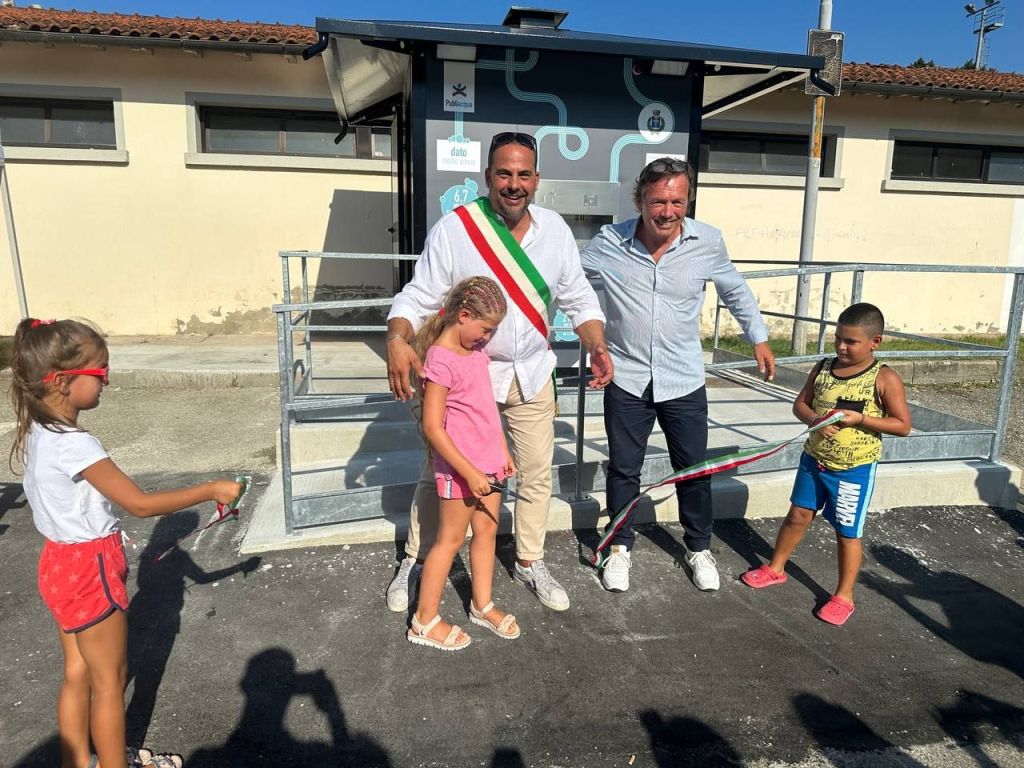 Acqua, inaugurato il nuovo fontanello a Dicomano