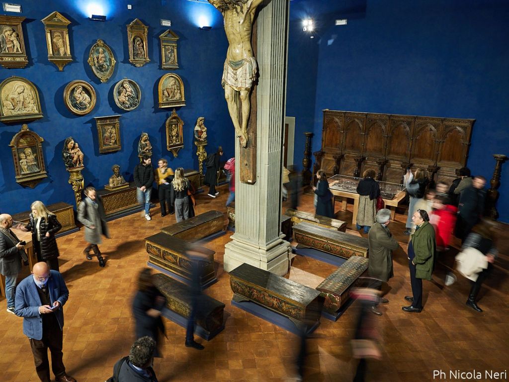 Firenze, al via la mostra Officina Bardini: l'arte del legno