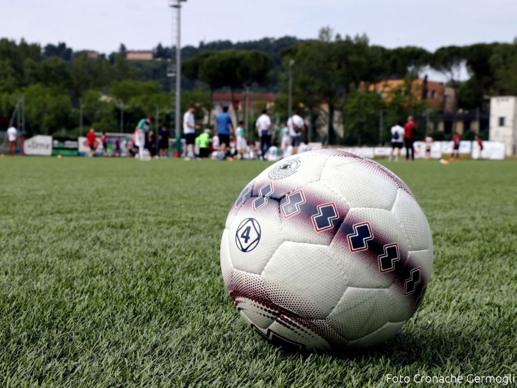 In Toscana 'La partita applaudita': partite di calcio giovanile con il ...