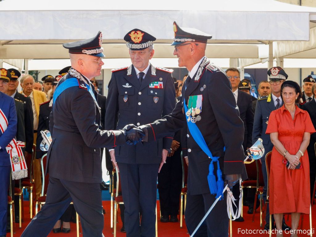 Carabinieri, il Generale Pierluigi Solazzo assume il comando della ...