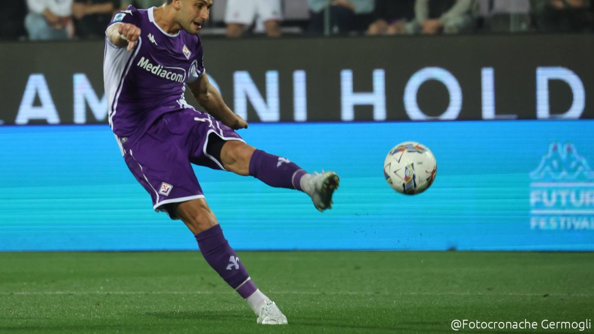 Fiorentina in crisi: il Como rimonta e vince al Franchi, fischi e cori ...