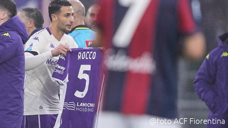 Fiorentina, vittoria a Bologna nel nome di Commisso. Scontri tra tifosi ...